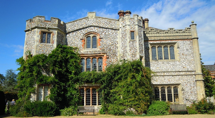 Grand Estates in Norfolk | History & Culture | Discover Norfolk