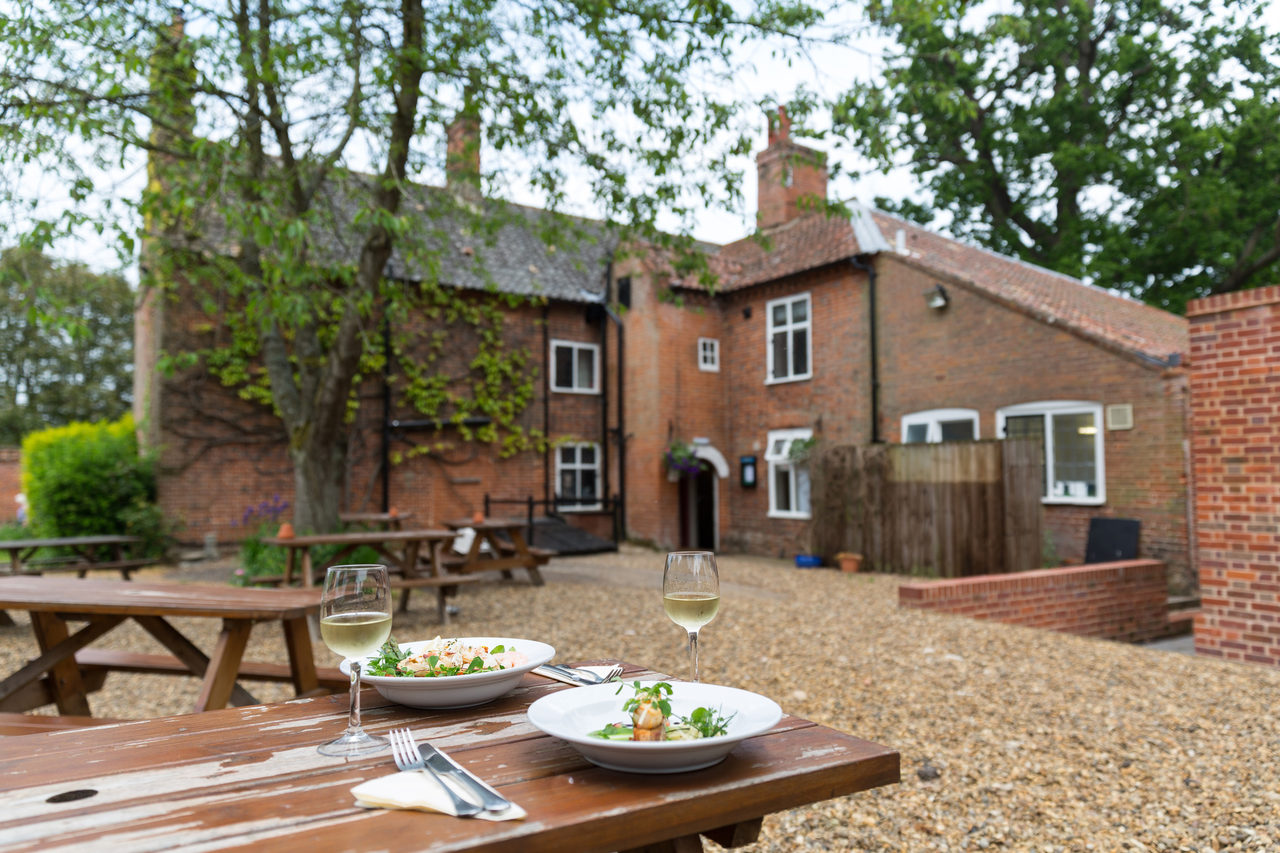 The Bucks | Pubs & Cafes | Discover Norfolk