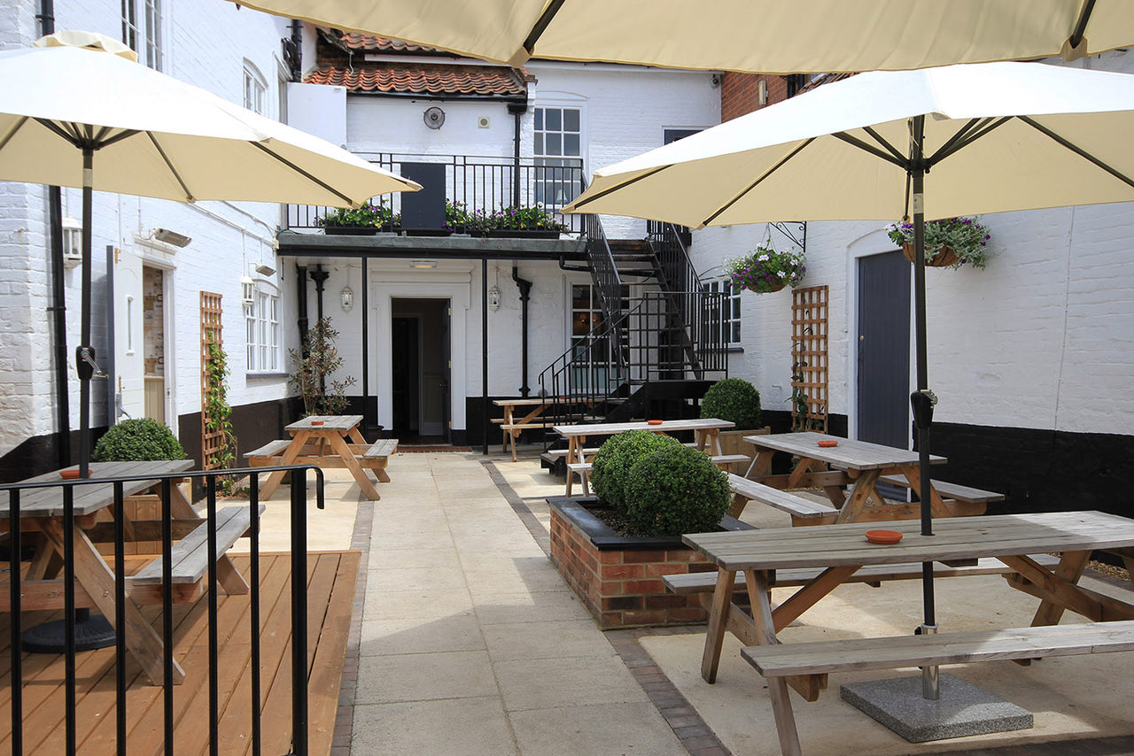 The Loddon Swan | Hotel | Pub | Restaurant | Discover Norfolk